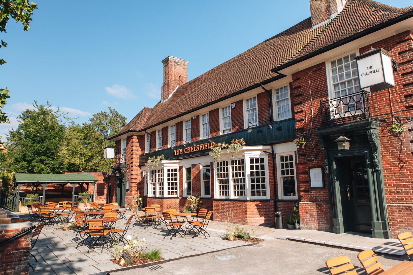 Pubs Spring into gear as Bank Holidays and VE Day boost sales, new BBPA ...